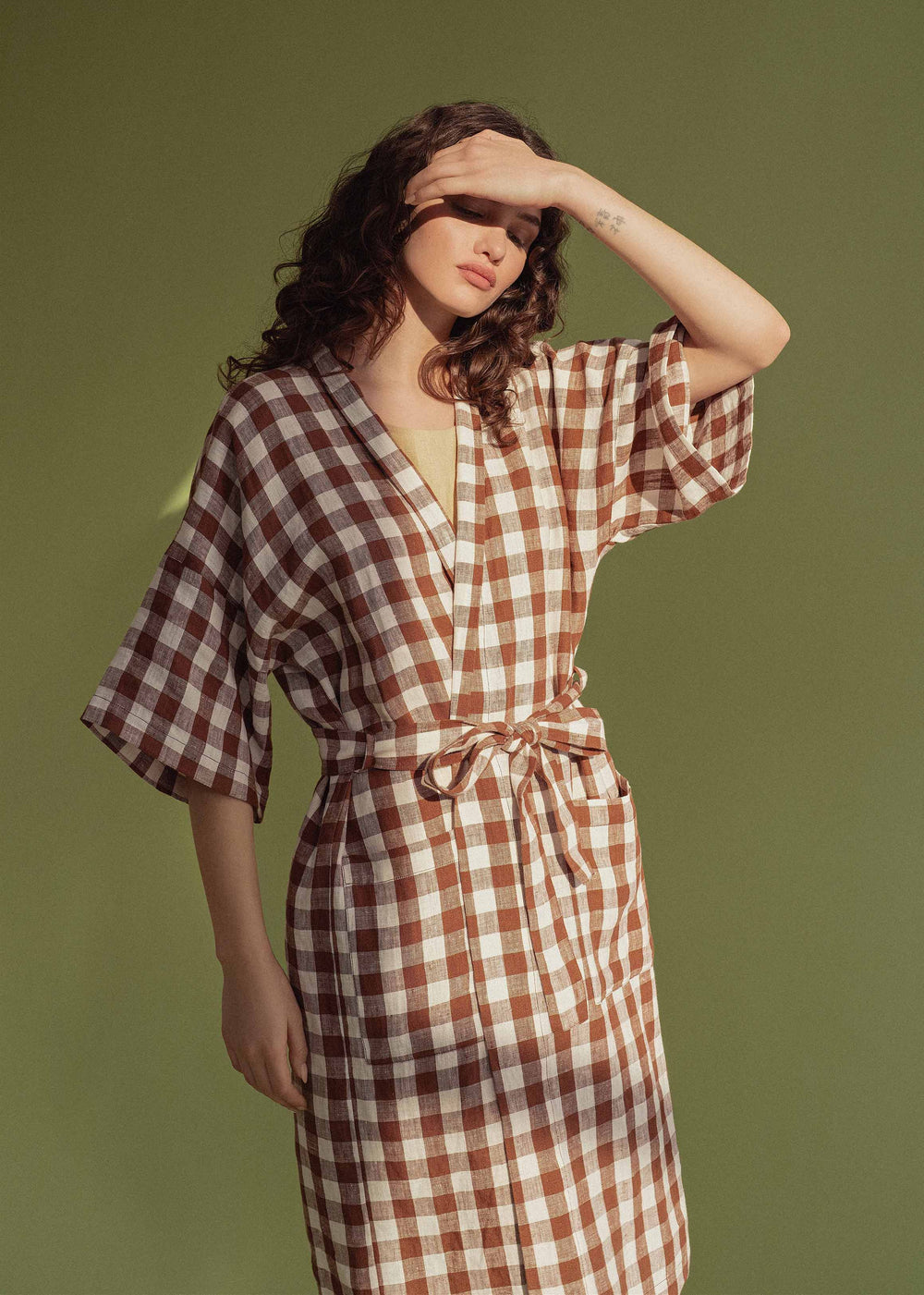 What is Linen? Discover the Story Behind One of the World’s Oldest Fab